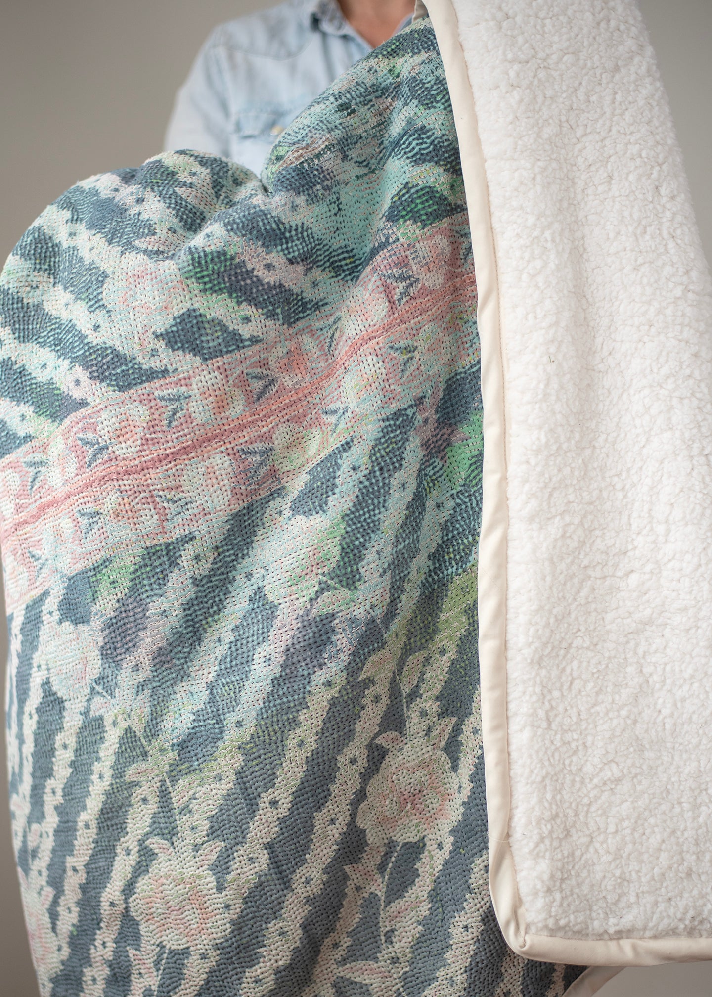 Kantha Sherpa Blanket – Azure – Alice & Lois